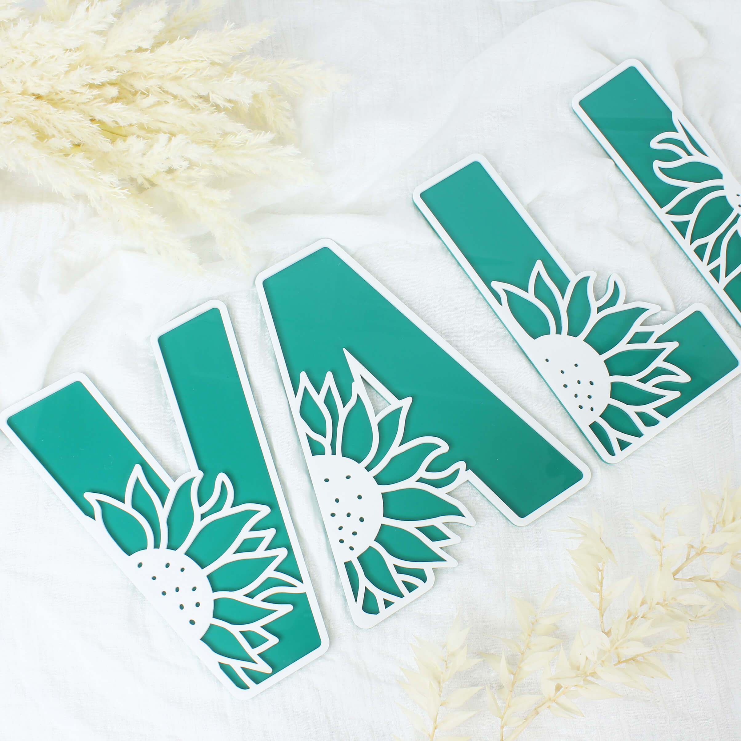 Kids Personalised Sunflower Theme Name Sign – Meridian Etch