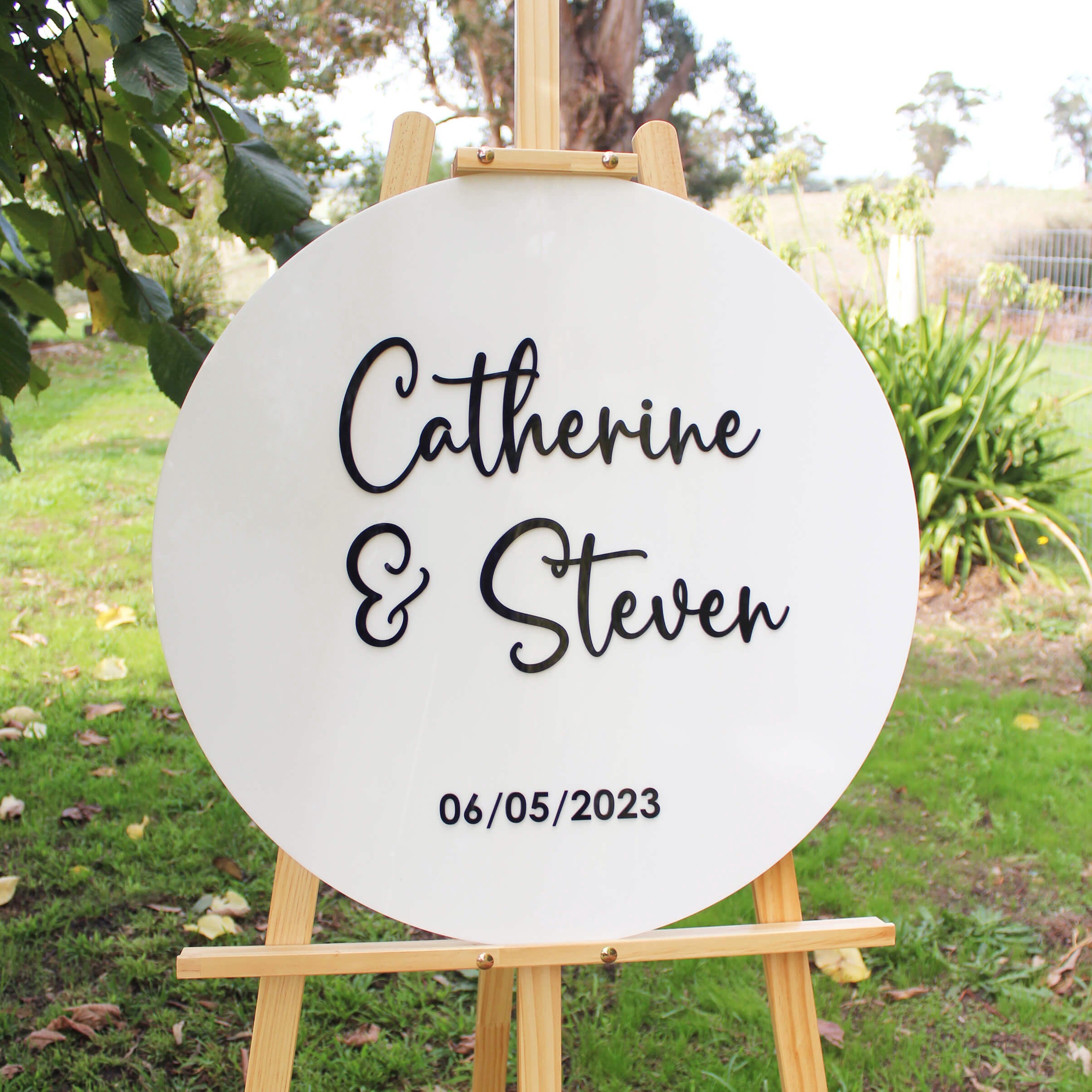 Round Wedding Sign - Acrylic Wedding Sign – Meridian Etch