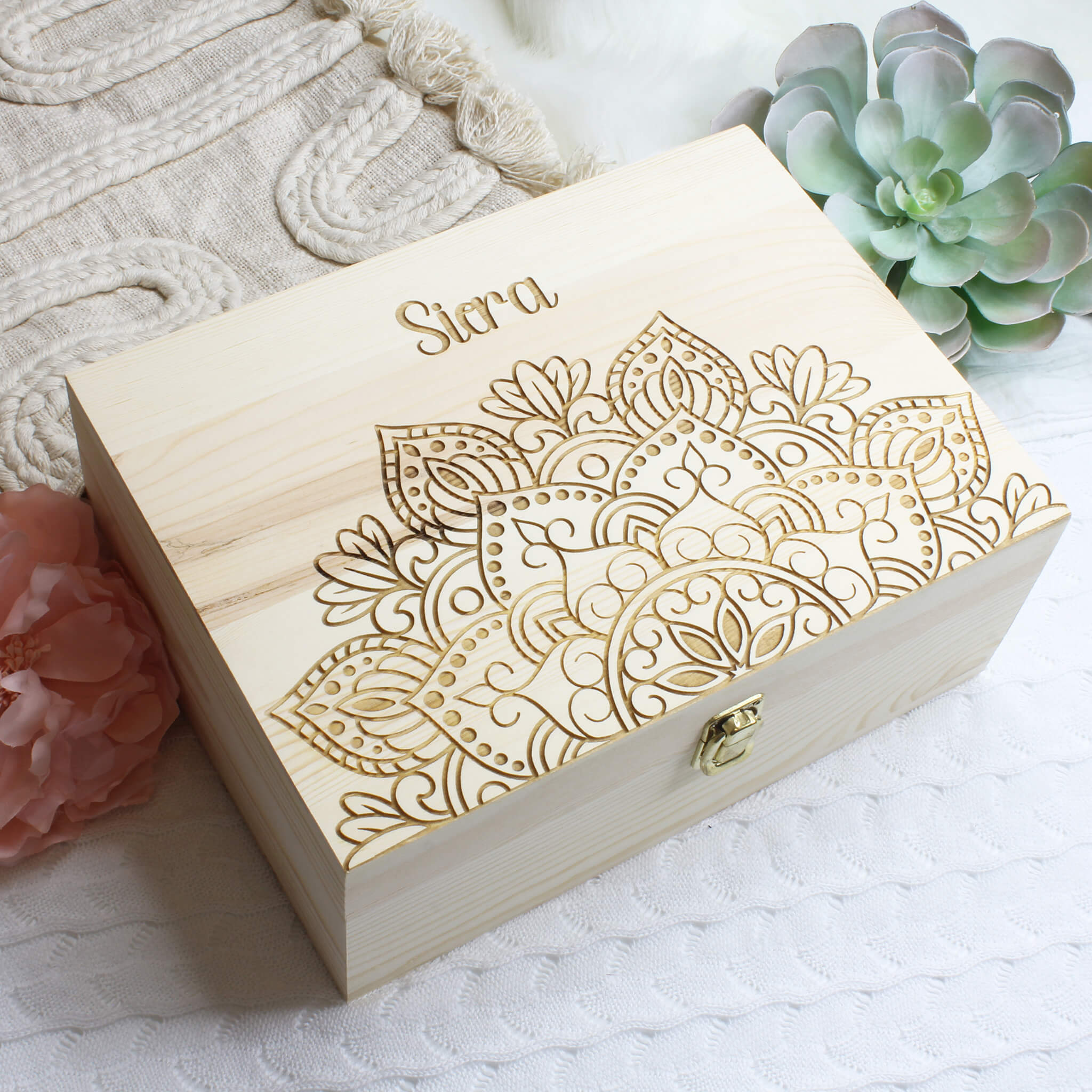 Mandala-Inspired Personalised Keepsake Box – Meridian Etch