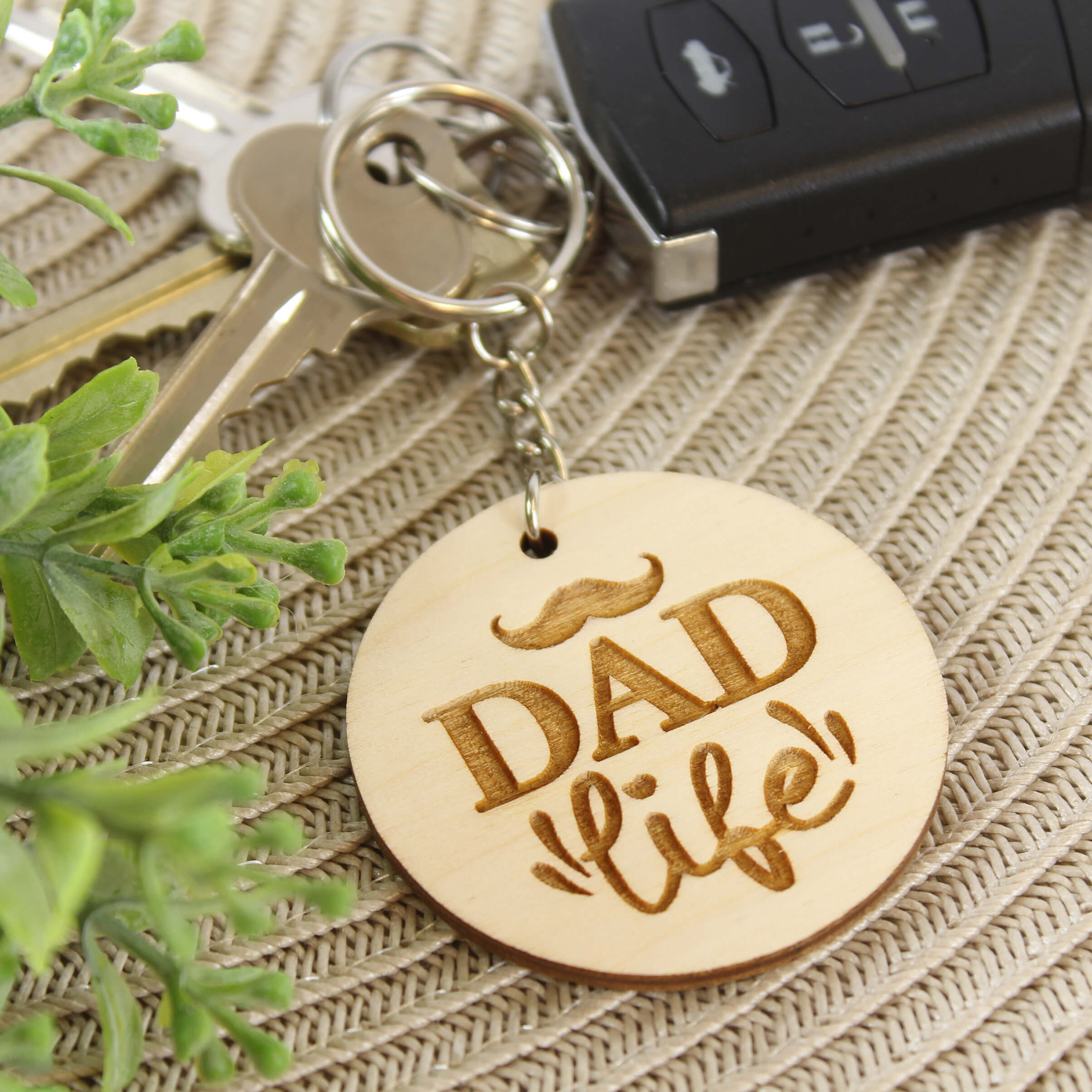 Cheap Fathers Day Gift | Keyring For Dad – Meridian Etch