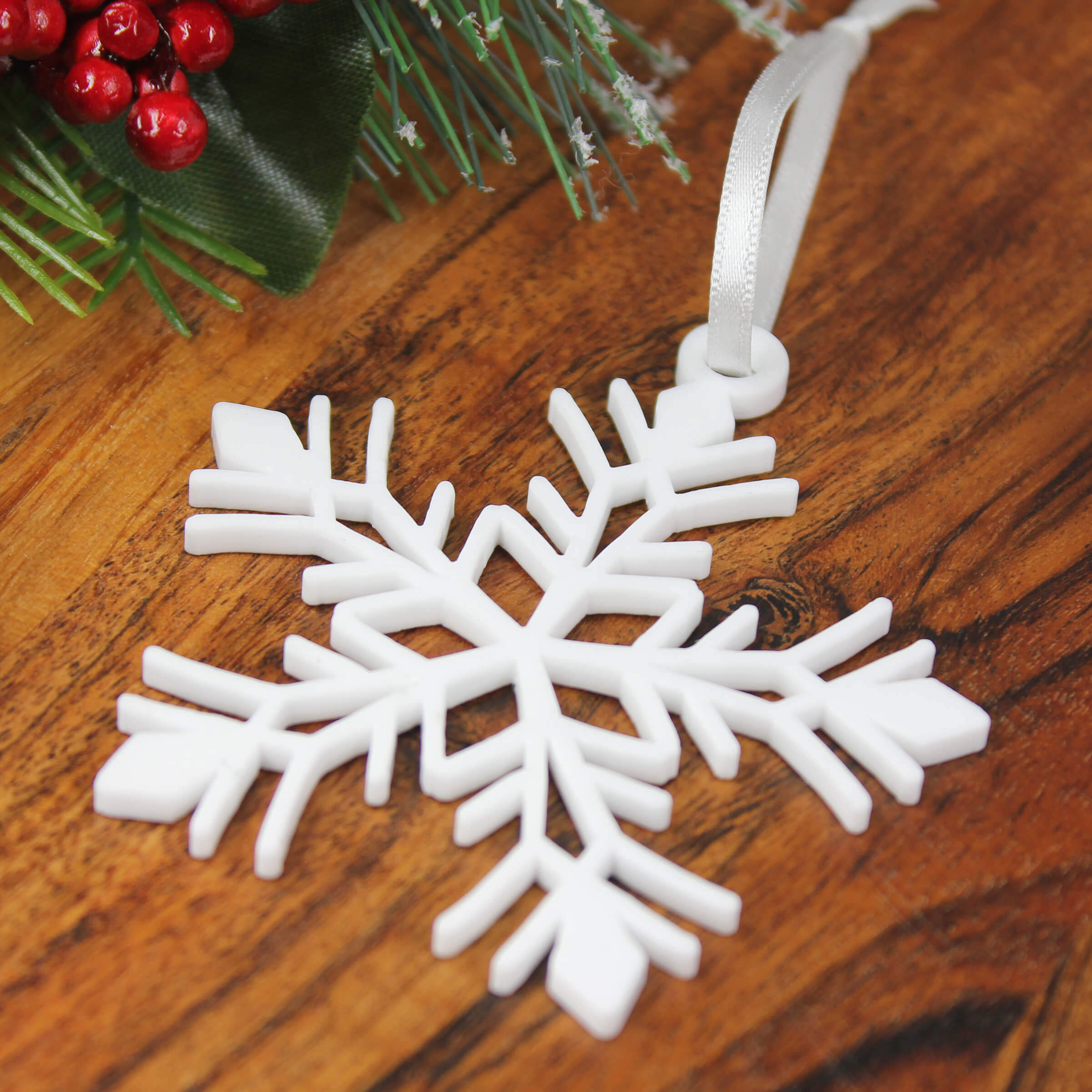White Snowflake Christmas Tree Decorations – Meridian Etch
